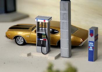 Summit Customcuts GS-001 - Modern Gas Station Backdrop Building - HO ...