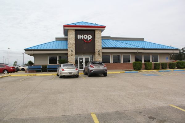 Summit Customcuts IH-001 - IHOP Restaurant - HO Scale Kit - Midwest ...